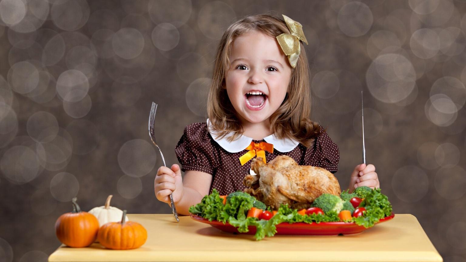 Tips for Flying with Kids This Thanksgiving | Kidmoto